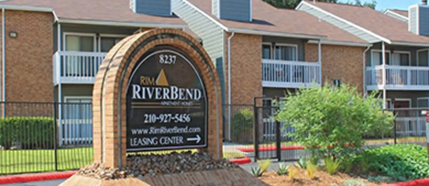 RiverBend Apartment Homes - Multifamily Sale 06-15 | Northmarq